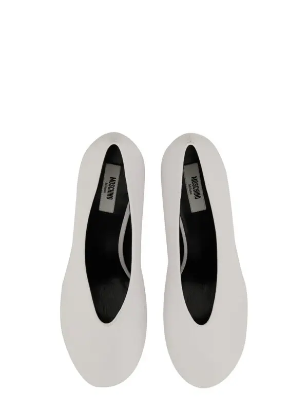Moschino Decollete Duck Pumps - White