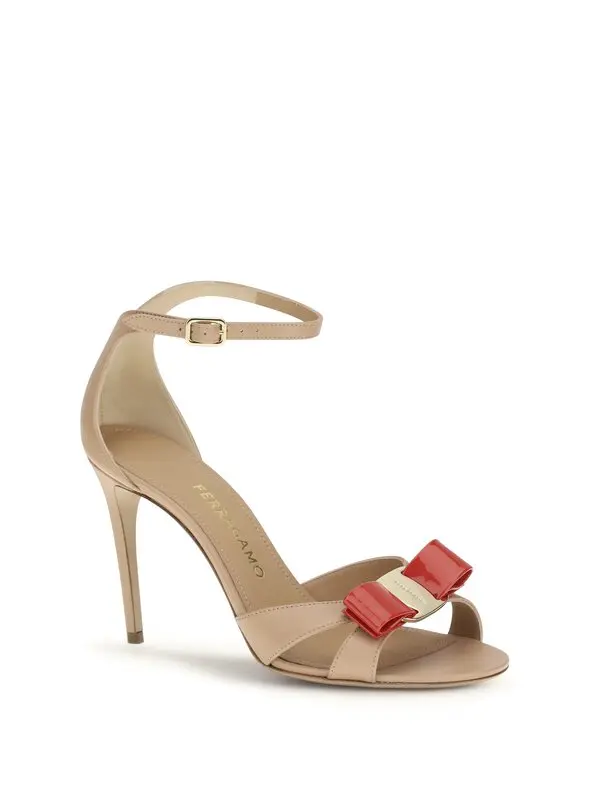 FERRAGAMO Vara Bow Sandals - Cream