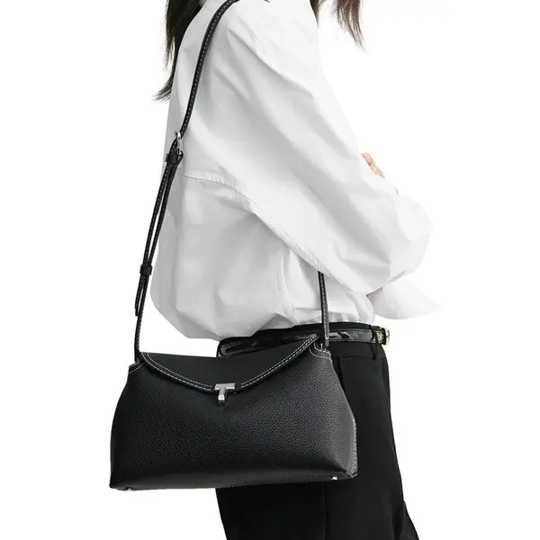 TOTEME T-lock Clutch Bag - Black