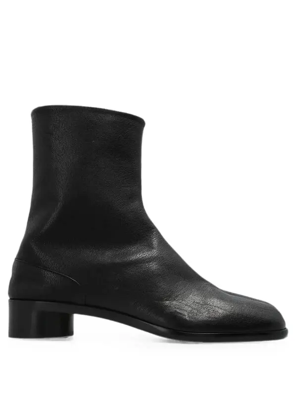 MAISON MARGIELA Leather Tabi Ankle Boot - Black