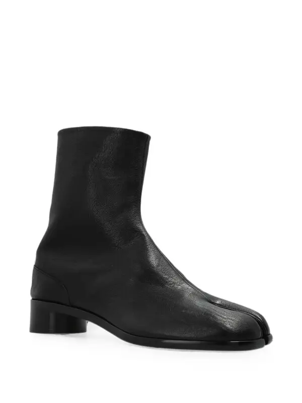 MAISON MARGIELA Leather Tabi Ankle Boot - Black