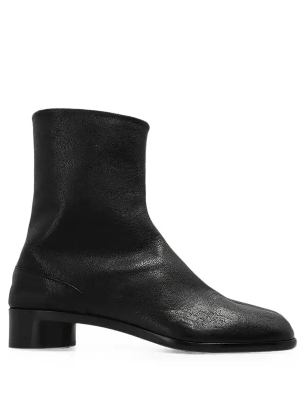 MAISON MARGIELA Leather Tabi Ankle Boot - Black