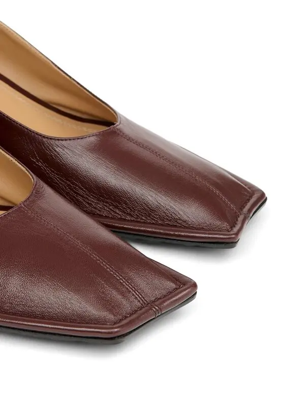 MAISON MARGIELA Piped Shiny Nappa Leather Pump - Brown
