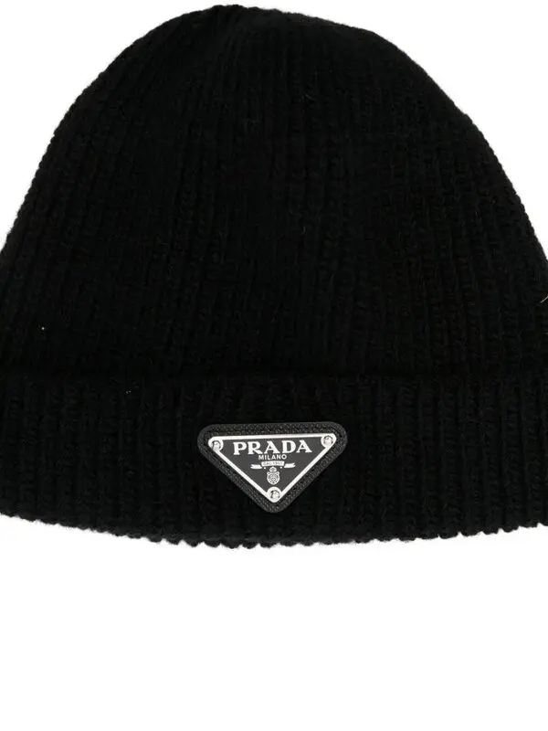 Prada Ribbed Logo-plaque Beanie