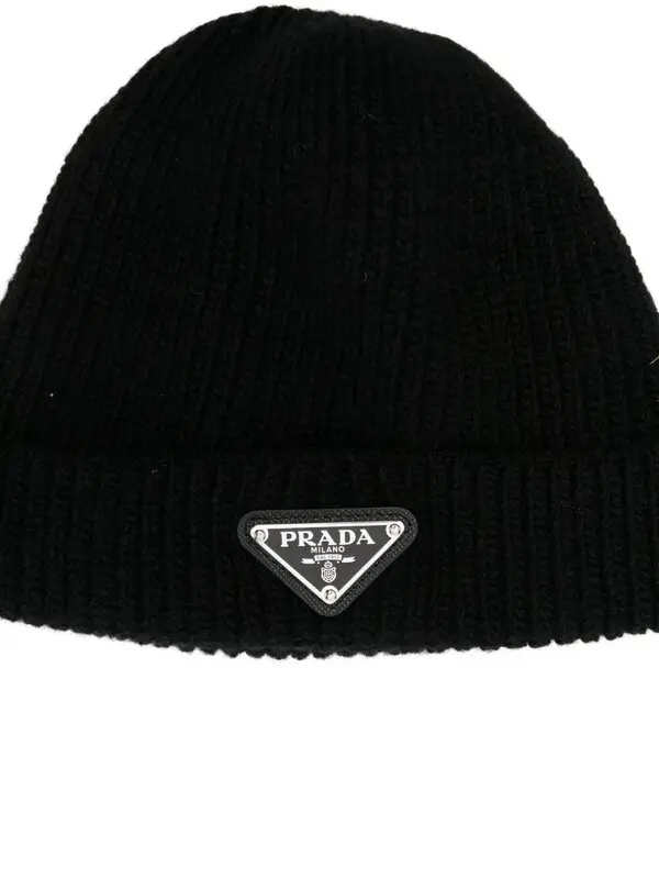 Prada Ribbed Logo Plaque Beanie
