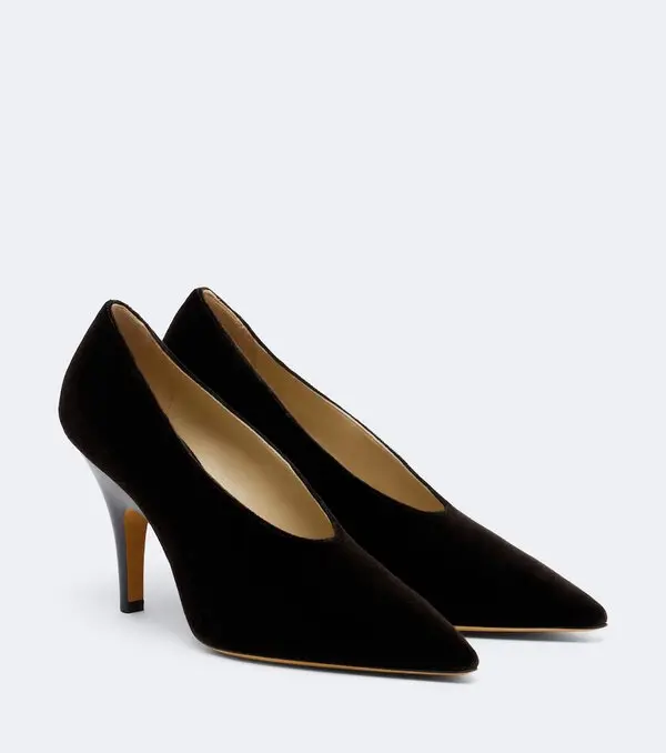 Le Monde Beryl Petra Velvet Pumps - Brown