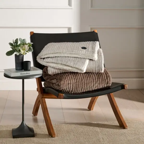 BROOKSTONE Fine Lines Faux Fur Heated Blanket