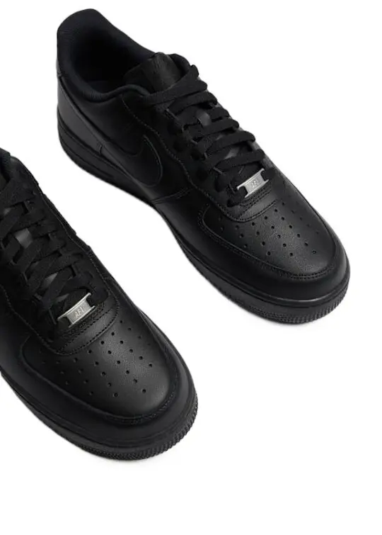 Nike Lowtop Laceup Shoes