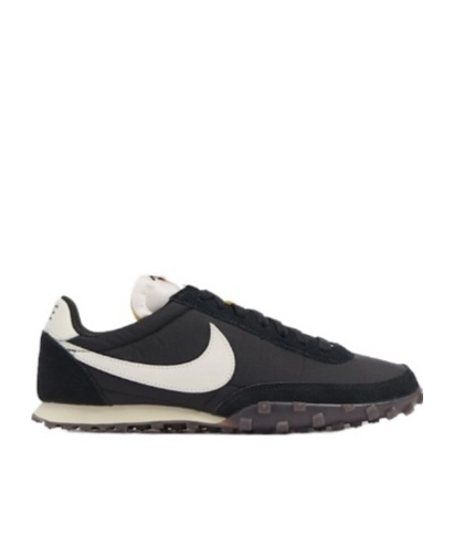 Nike Low-top Sneakers With Chunky Sole - Black
