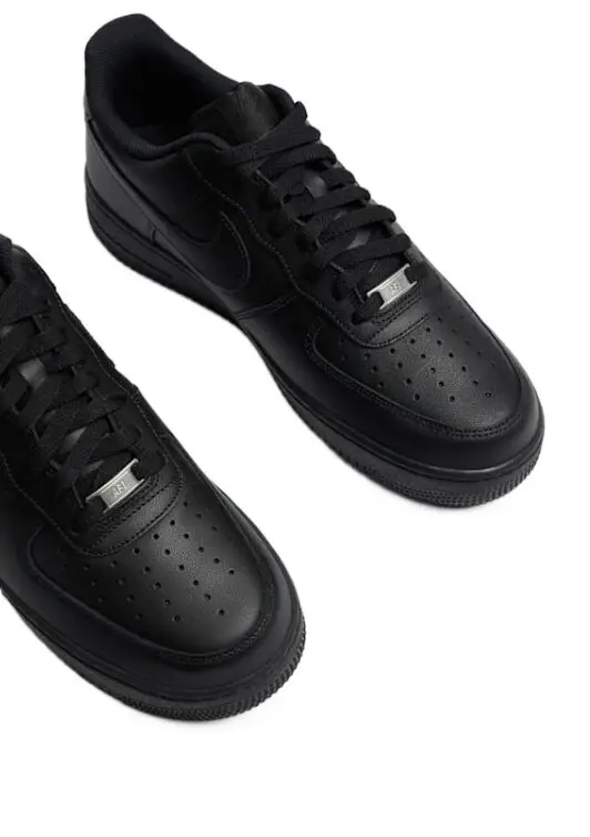Nike Lowtop Laceup Shoes