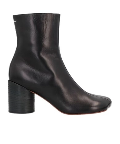 MAISON MARGIELA Minimalist Square-toe Ankle Boots