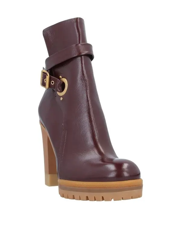 Chloé Minimalist Leather Shoes