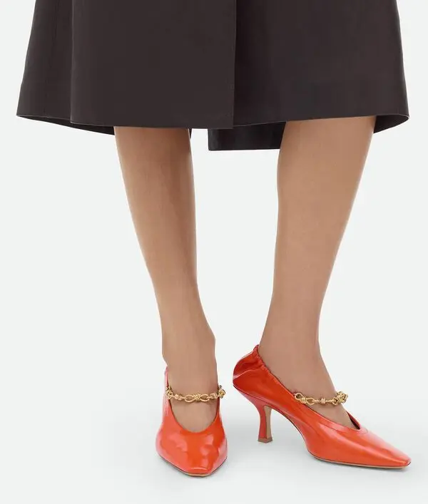 Bottega Veneta Sharp Chain Pump