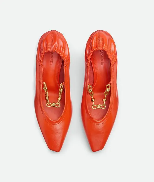 Bottega Veneta Sharp Chain Pump