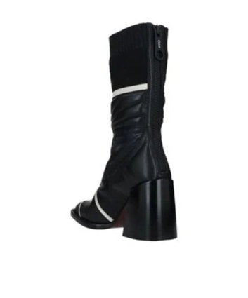 Chloé Minimalist Square-toe Ankle Boots