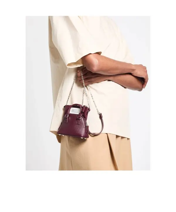 MAISON MARGIELA Versatile Premium Compact Handbag