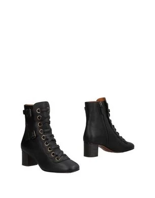 Chloé Minimal Solid-color Ankle Boots