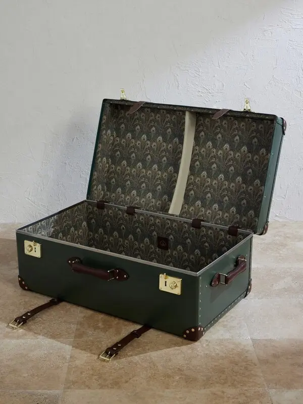 GLOBE-TROTTER Steamer Leather Home Trunk