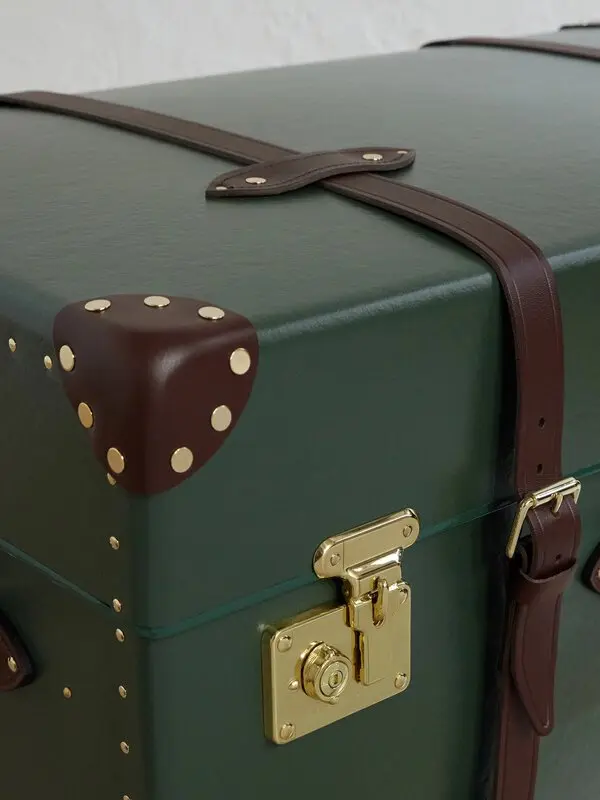 GLOBE-TROTTER Steamer Leather Home Trunk