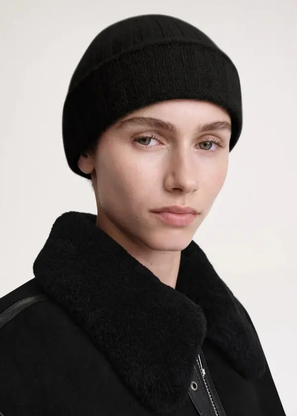 TOTEME Ribbed Turn-up Beanie