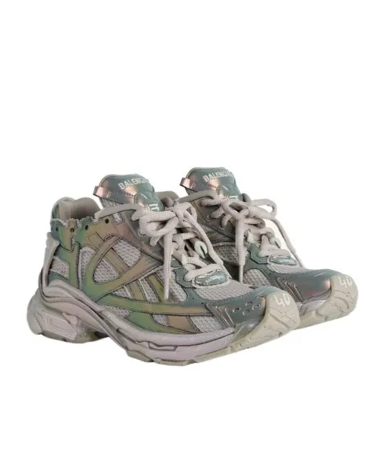 Balenciaga Runner Iridescent Sneaker - Beige/pink