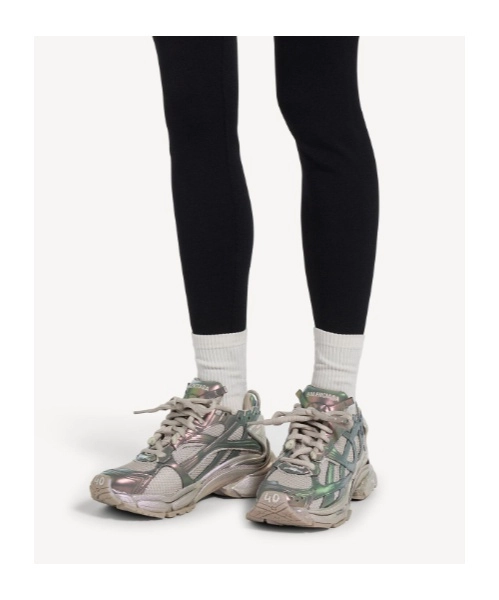 Balenciaga Runner Iridescent Sneaker - Beige/pink