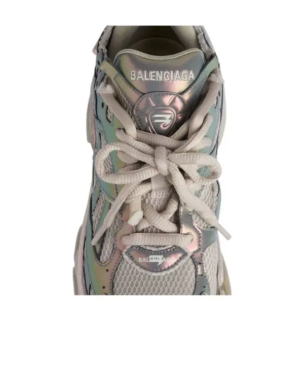 Balenciaga Runner Iridescent Sneaker - Beige/pink