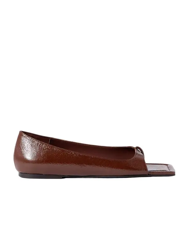 ST. AGNI Crinkled Patent-leather Pumps