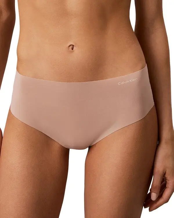 Calvin Klein Invisibles Hipster - Cedar