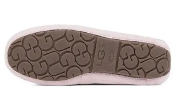 UGG Slip On