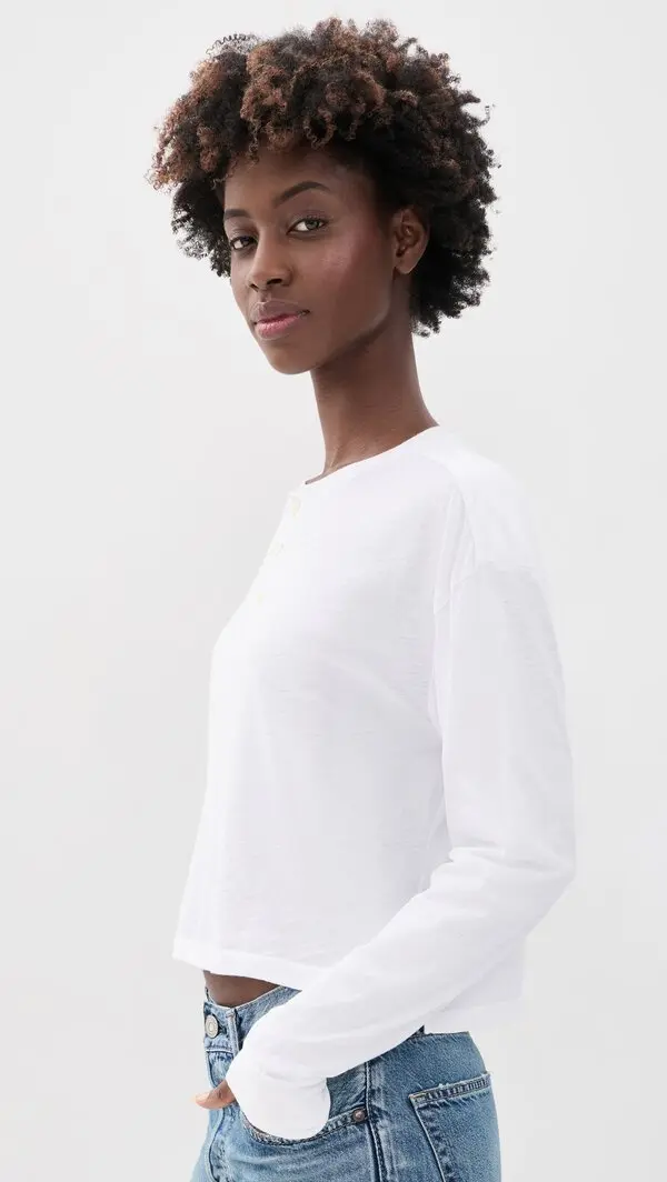 AMO Faye Henley Tee