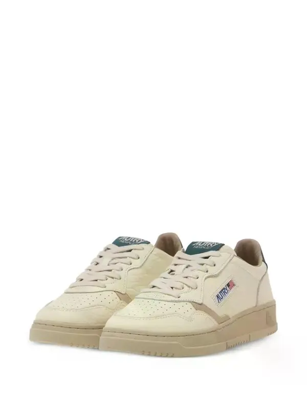 AUTRY Medalist Low Perforated Leather Sneakers