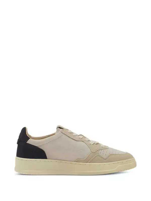 AUTRY Medalist Low Tricolor Sneakers In Suede Color White, Sand And Blue Space - Neutrals