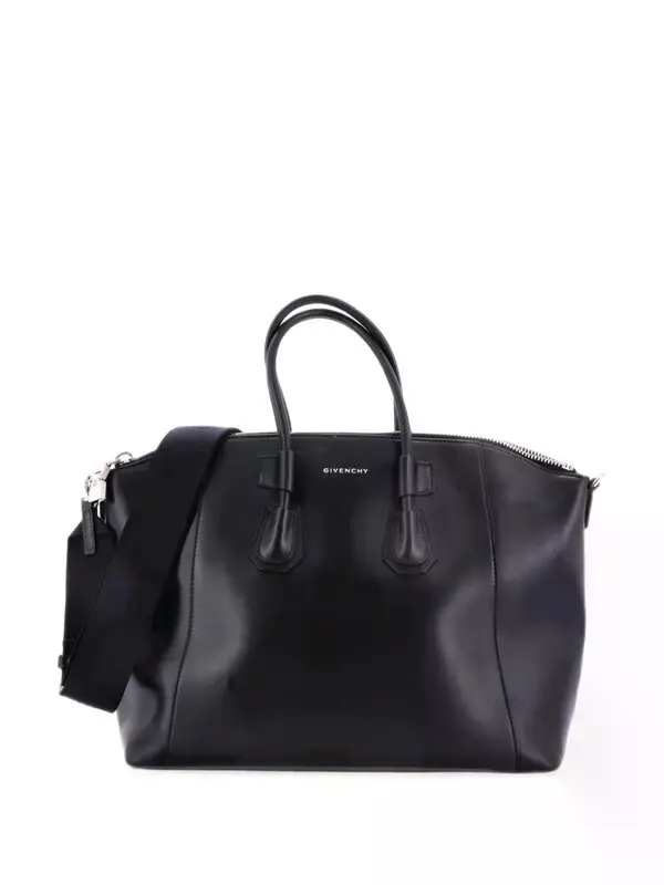 Givenchy Antigona Sport Bag Leather Small Crossbody Bag - Black