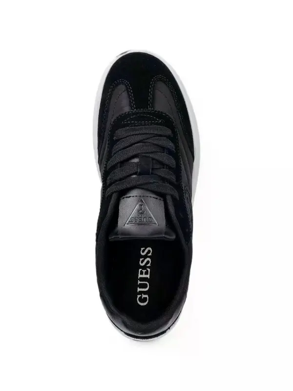 Guess Logo-patch Sneakers