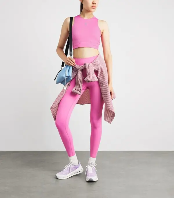 On Train 2-in-1 Crop Top
