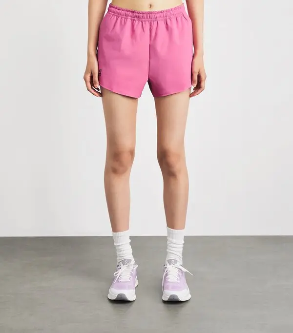 On Train 3' Shorts