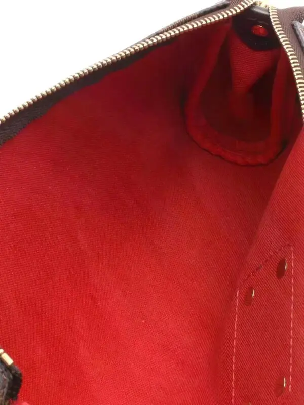 LOUIS VUITTON Shoulder Bag