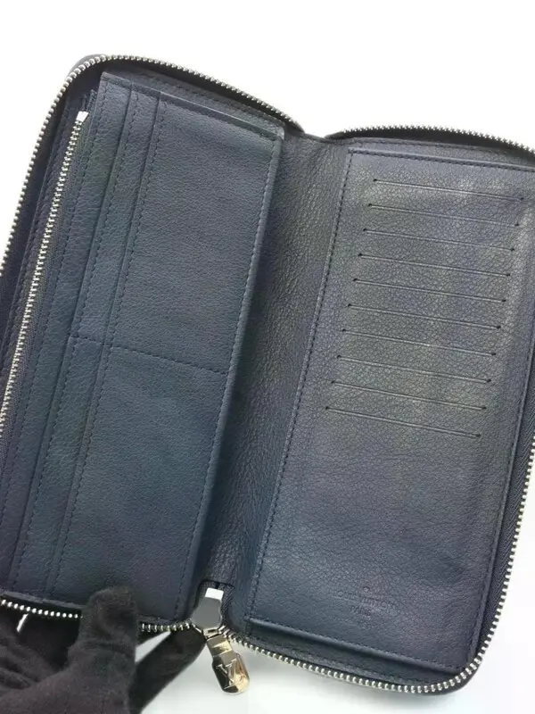 LOUIS VUITTON Vertical Leather Wallet