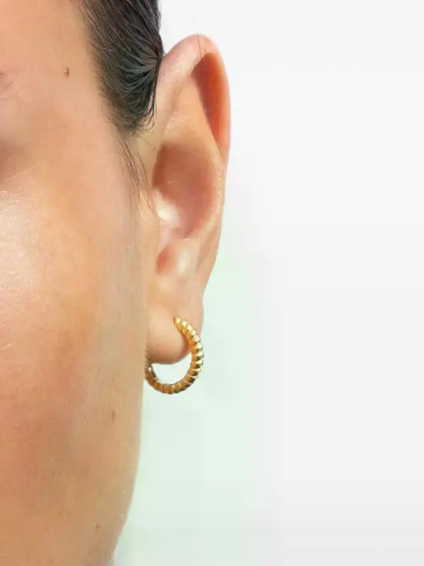 DOWER & HALL Twist Huggie Hoop Earrings - Gold