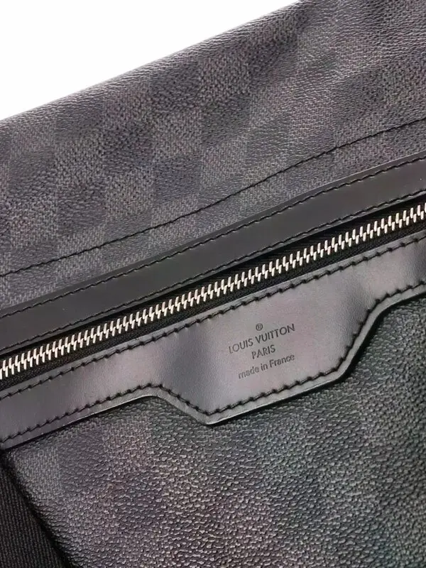 LOUIS VUITTON Daniel Messenger Bag Damier Graphite Mm Cross Body Bag