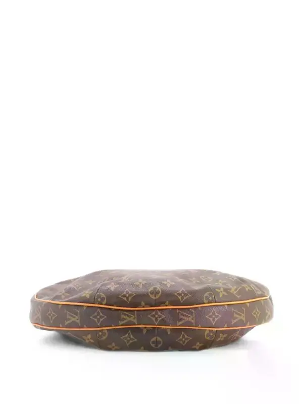 LOUIS VUITTON Croissant Handbag Monogram Canvas Gm Hobo Bag