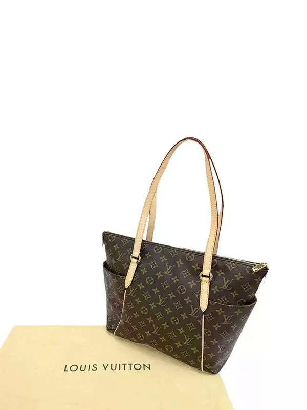 LOUIS VUITTON 2009-2014 Monogram Totally Mm Tote Bag