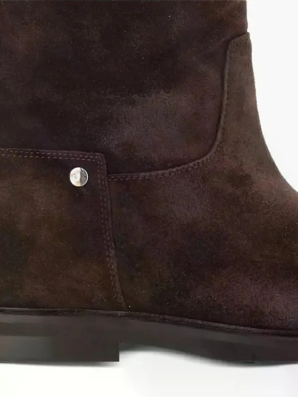 POEVE Suede Rear-zip Boots