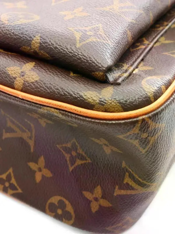 LOUIS VUITTON Monogram Shoulder Bag