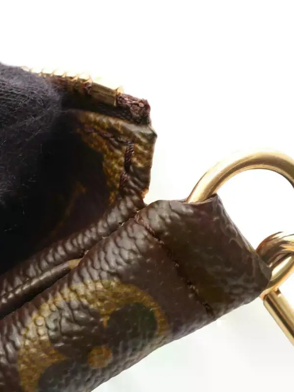 LOUIS VUITTON 2000 Monogram Pochette Accessoires Shoulder Bag
