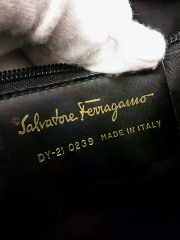 FERRAGAMO 2010-2026 Croc Embossed Leather Vara Satchel