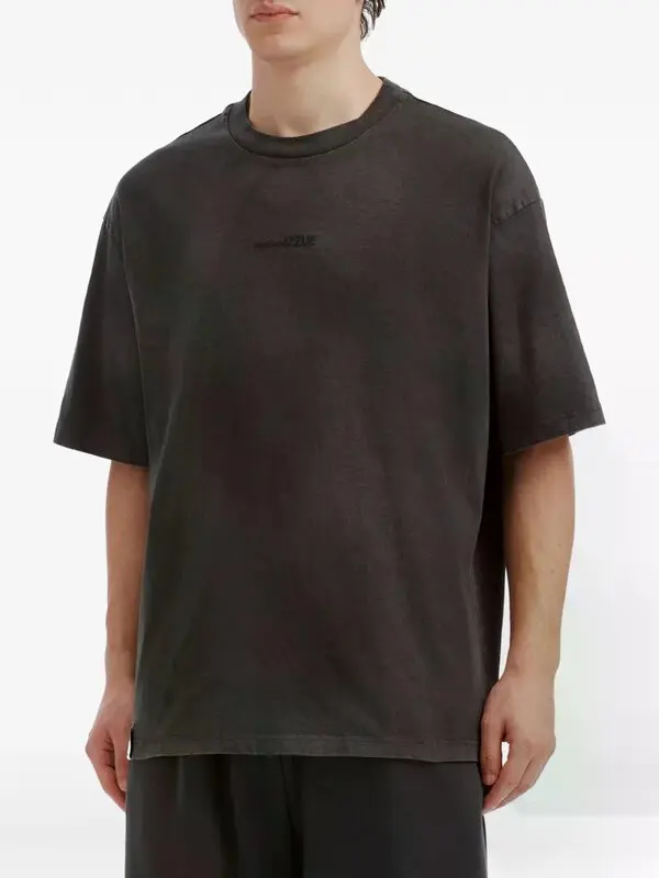 Izzue Logo-embroidered T-shirt