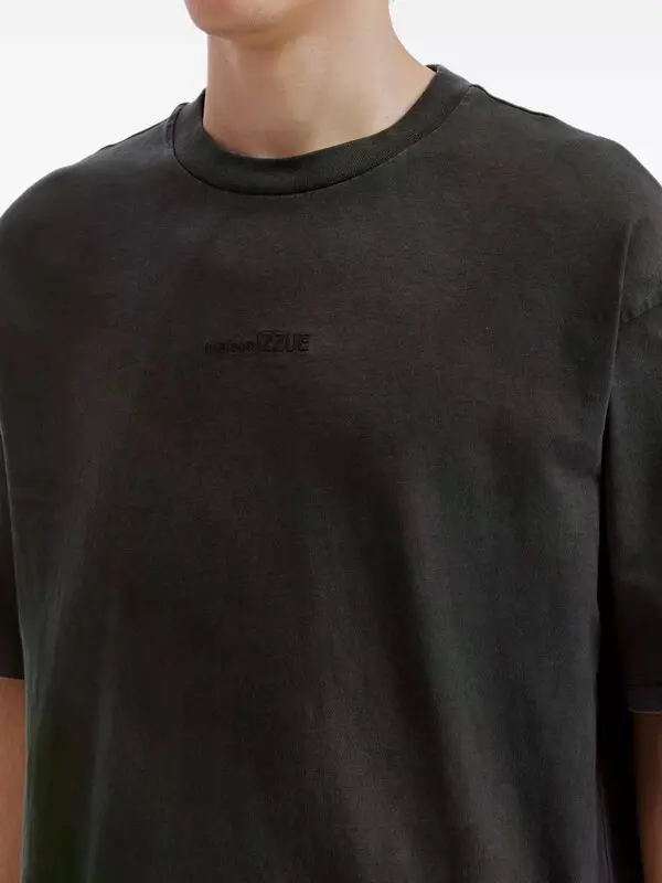 Izzue Logo-embroidered T-shirt