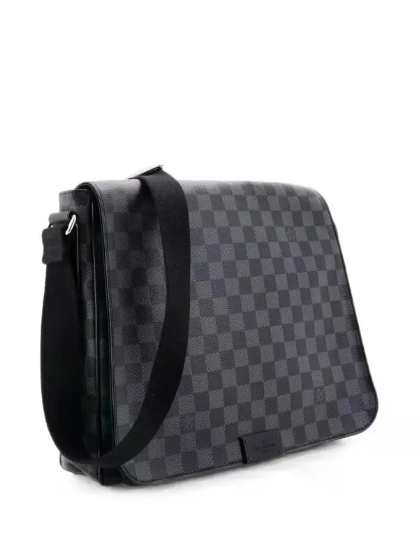 LOUIS VUITTON Damier Graphite Canvas Daniel Mm Messenger Bag